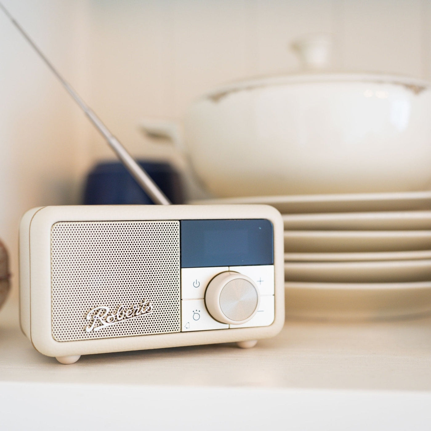 Roberts Radio | Retro design & modern geluid – The New Sound
